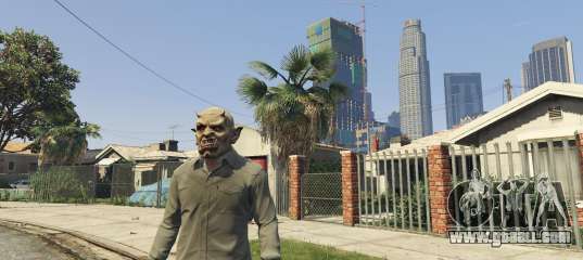 How to wear a mask in GTA 5